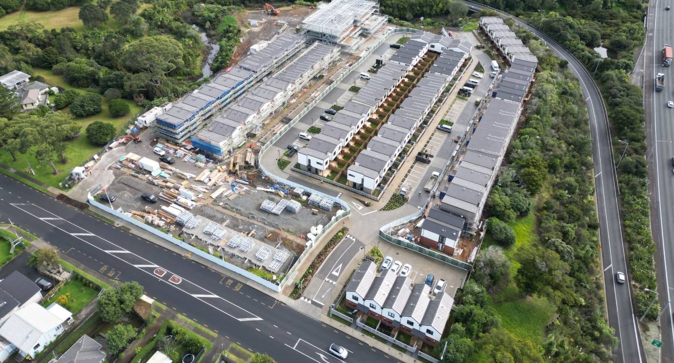 Mortgage lenders close up shop on Du Val properties